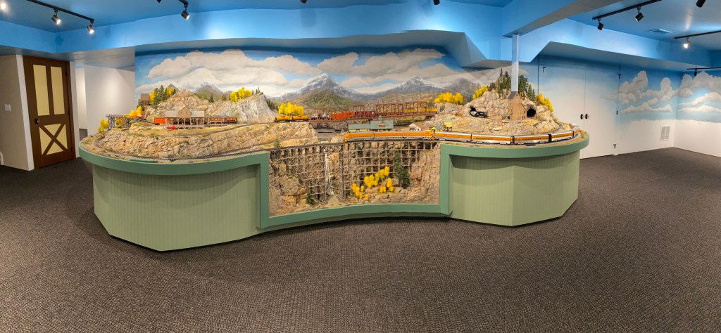 Finished TW TrainWorx Custom Layouts – TrainDame Blog Station